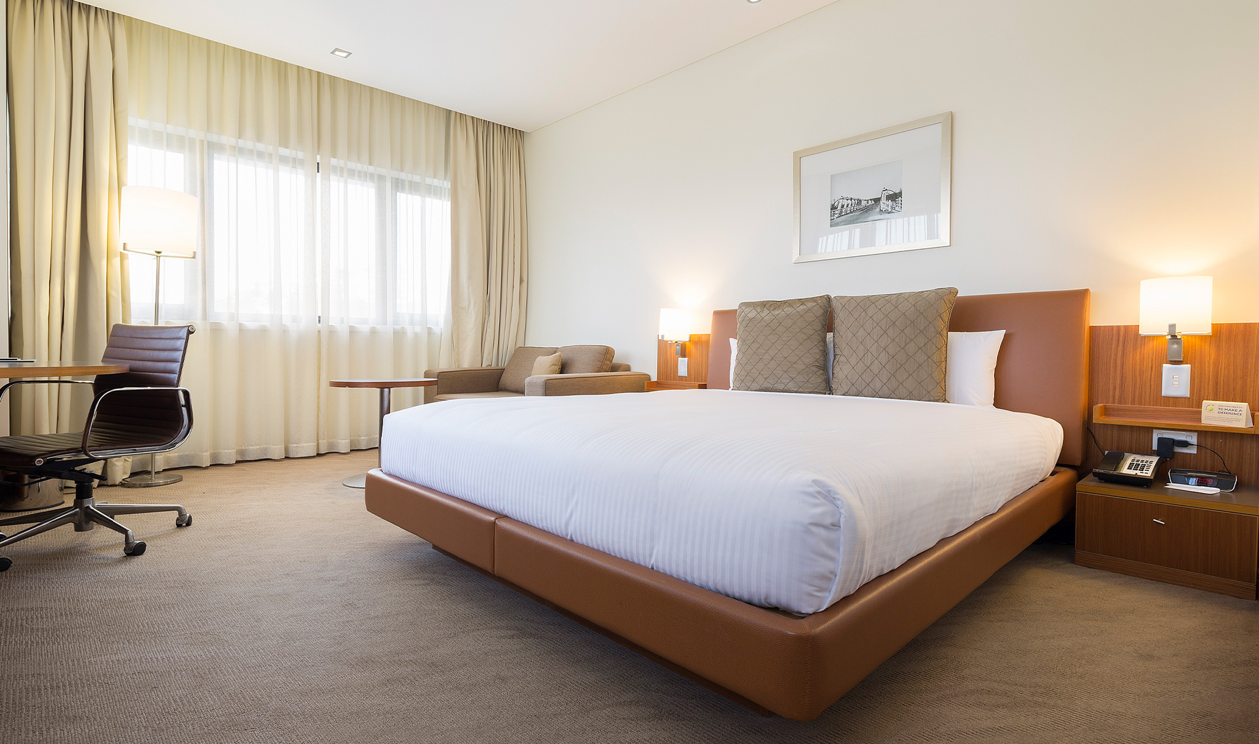 Standard King Room | Novotel Canberra I Accor Hotels Canberra