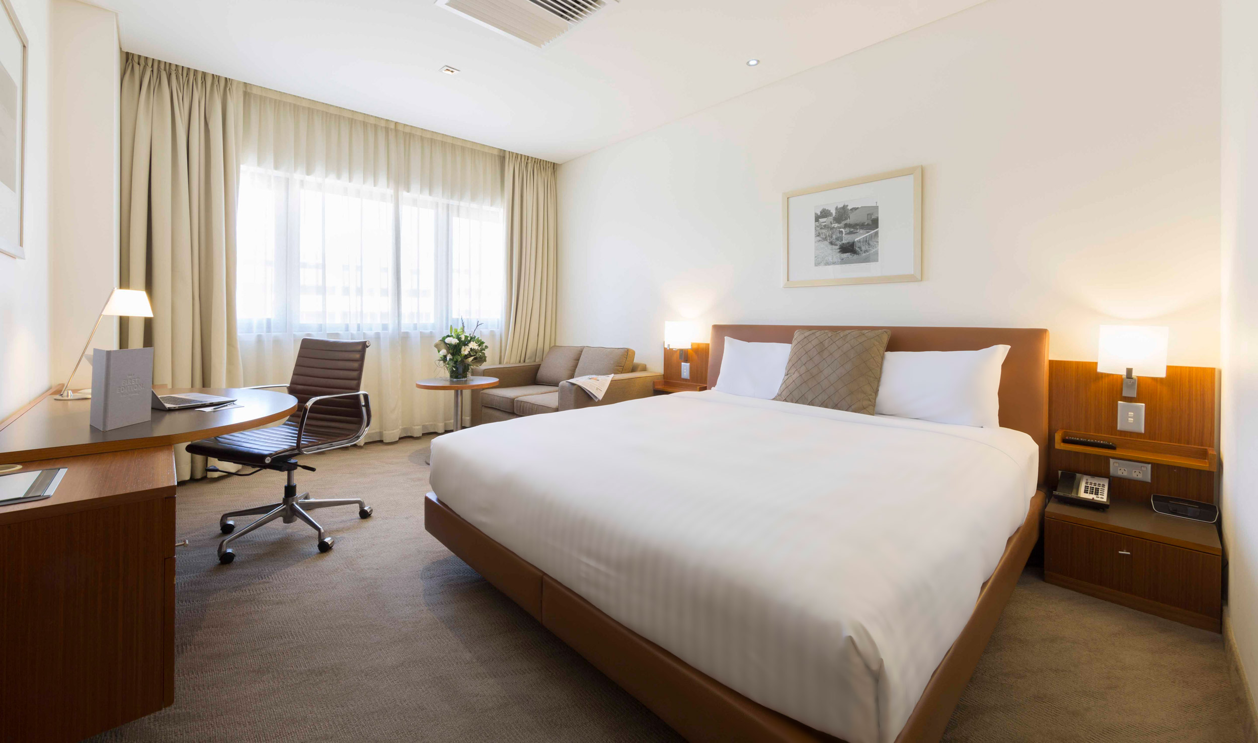Canberra Accommodation | Novotel Canberra | 4.5 Star City Hotel